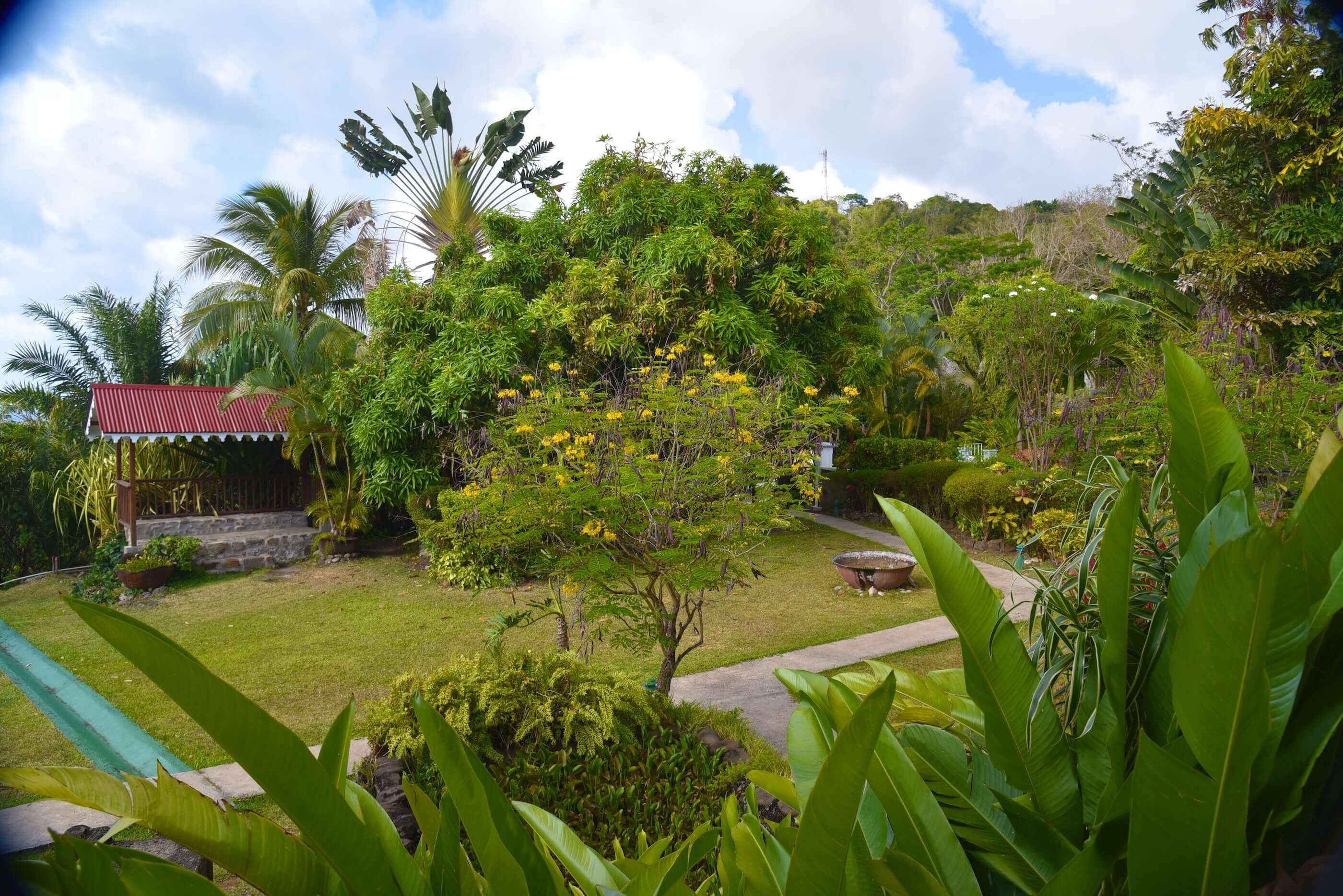 Mount Edgecombe Plantation - Nutmeg Room 3 - Villas for Rent - Victoria ...